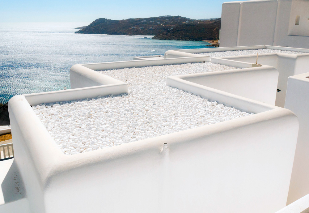 Roof covering by pebbles | Akrolithos